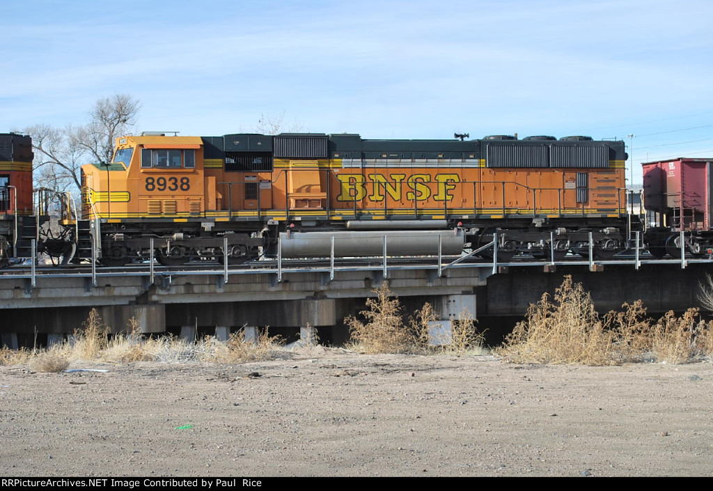 BNSF 8938